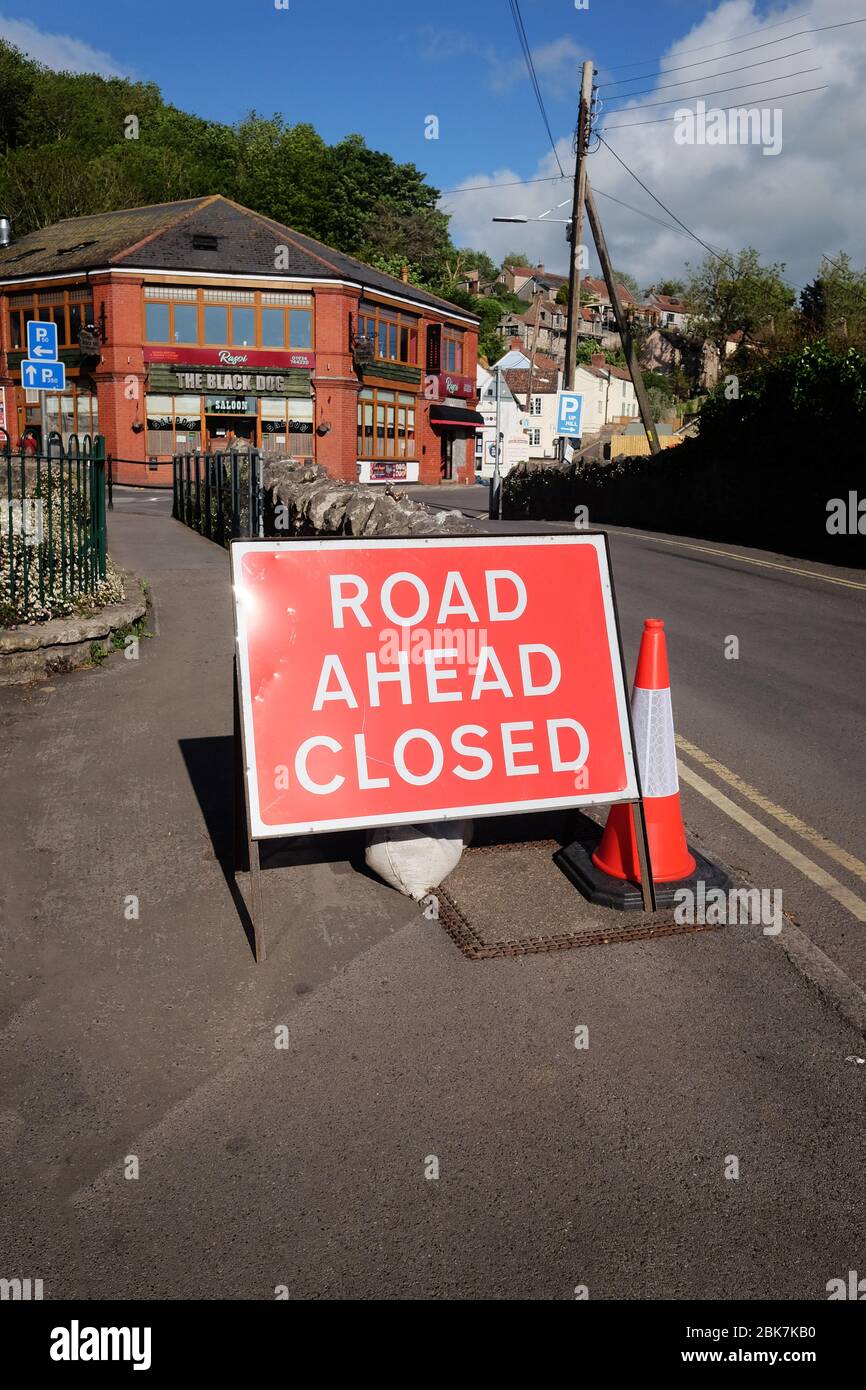 May 2020 - Signs for the closure of Cheddar Gorge due to the ...