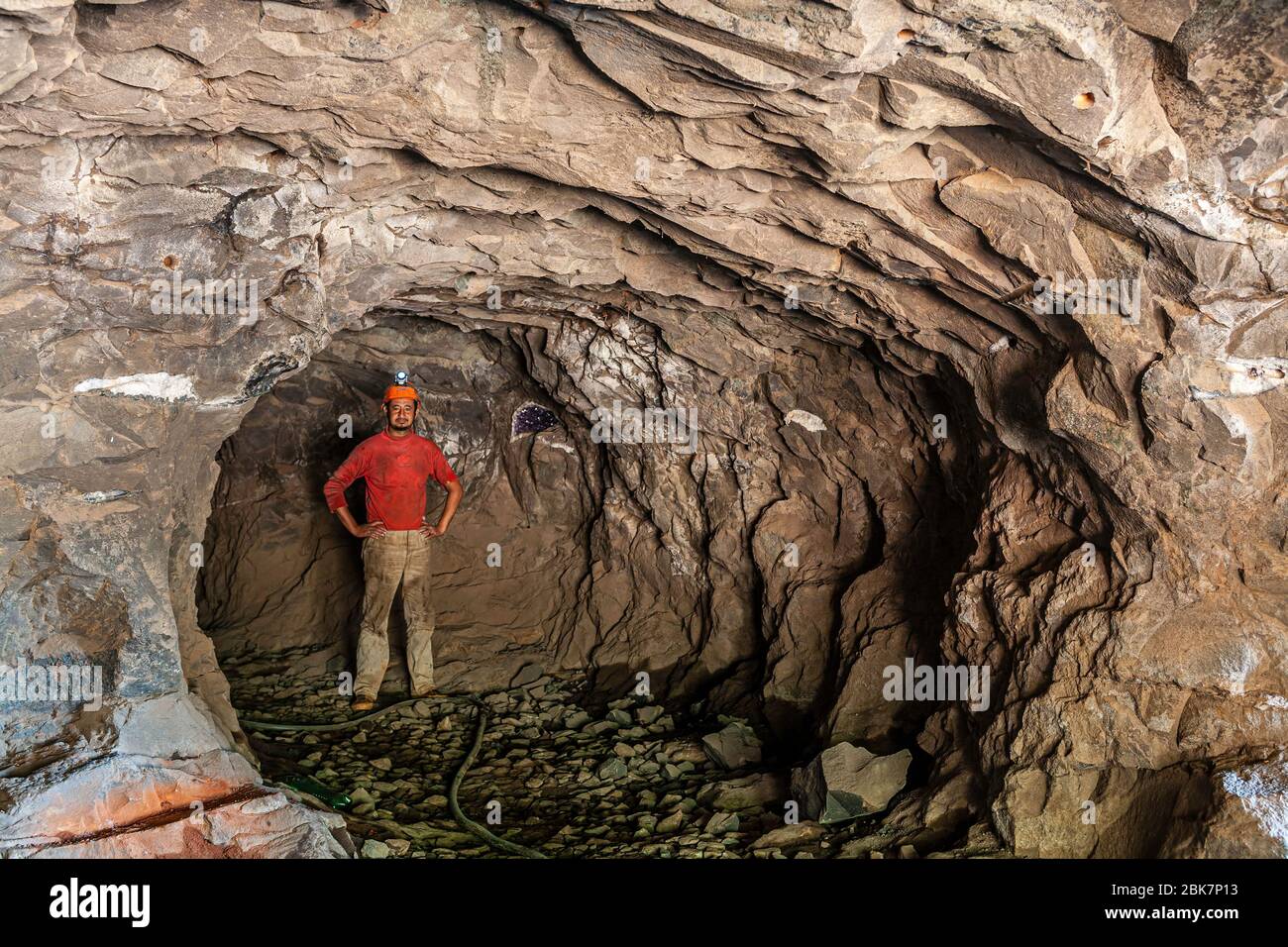 Miner and semi-precious stones mine, Compania de Minas Wanda, Wanda ...