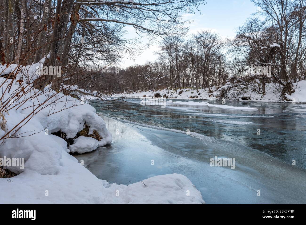 Frozen_river hi-res stock photography and images - Alamy