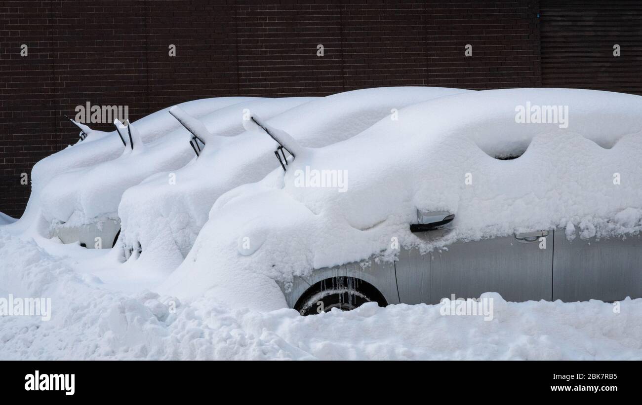 Car After Heavy Snowfall, Sapporo, Japan Stock Photo - Alamy