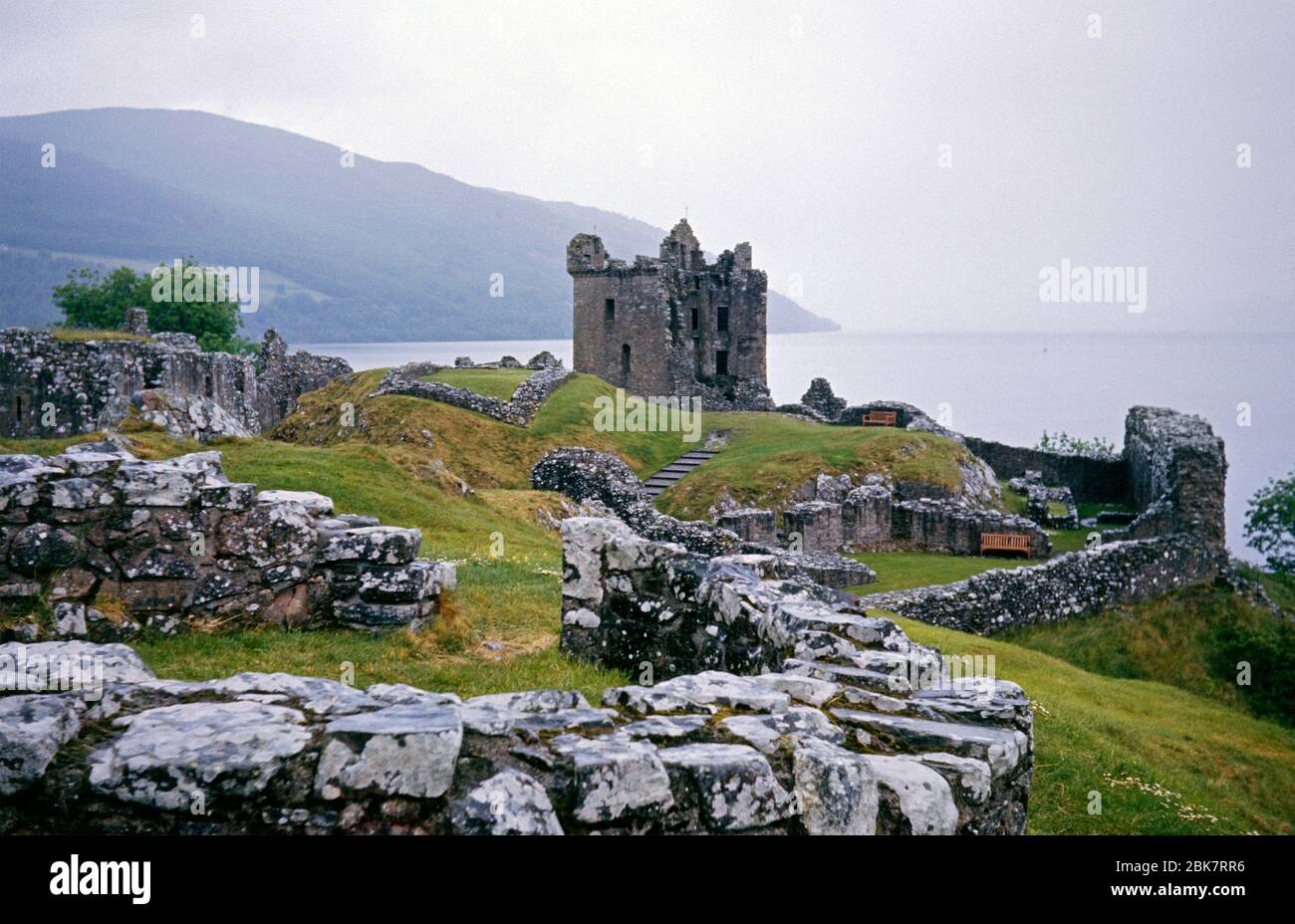 Urquart castle loch ness scotland hi-res stock photography and images ...