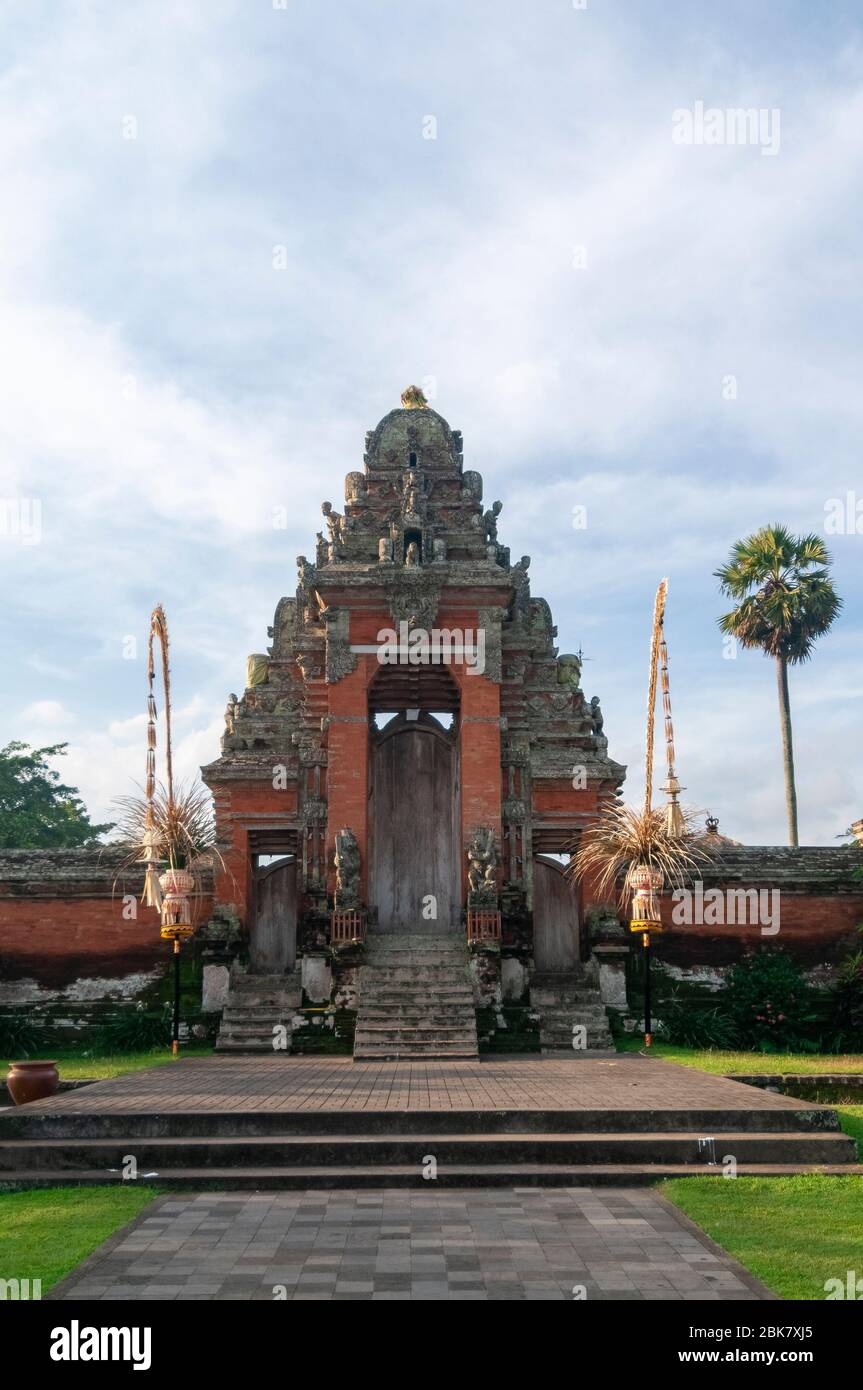 Taman ayun temple hi-res stock photography and images - Alamy