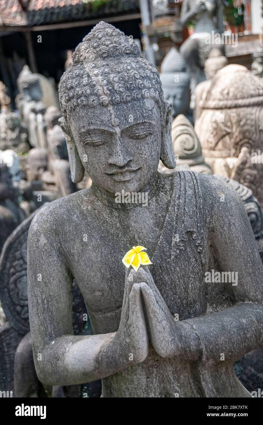 Lesser sunda islands indonesia statue sculpture hi-res stock ...