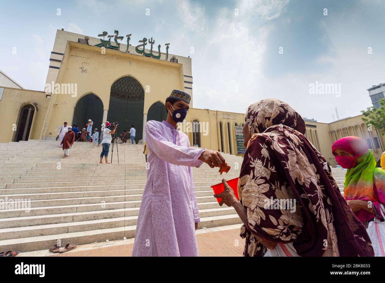 Dhaka beggar hi-res stock photography and images - Alamy