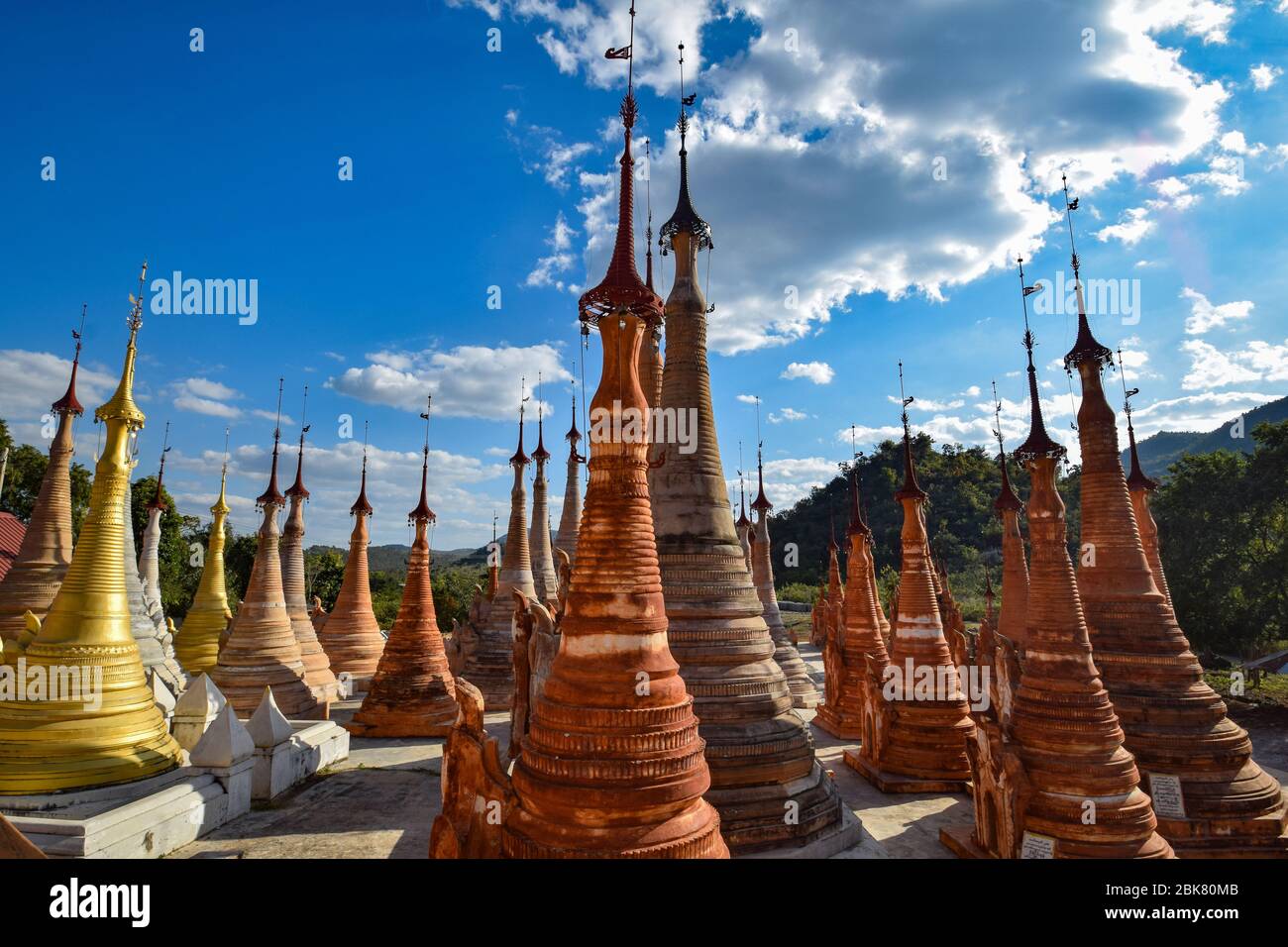 Shwe hi-res stock photography and images - Alamy