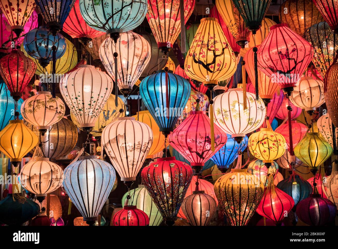 Vietnamese lanterns hi-res stock photography and images - Alamy