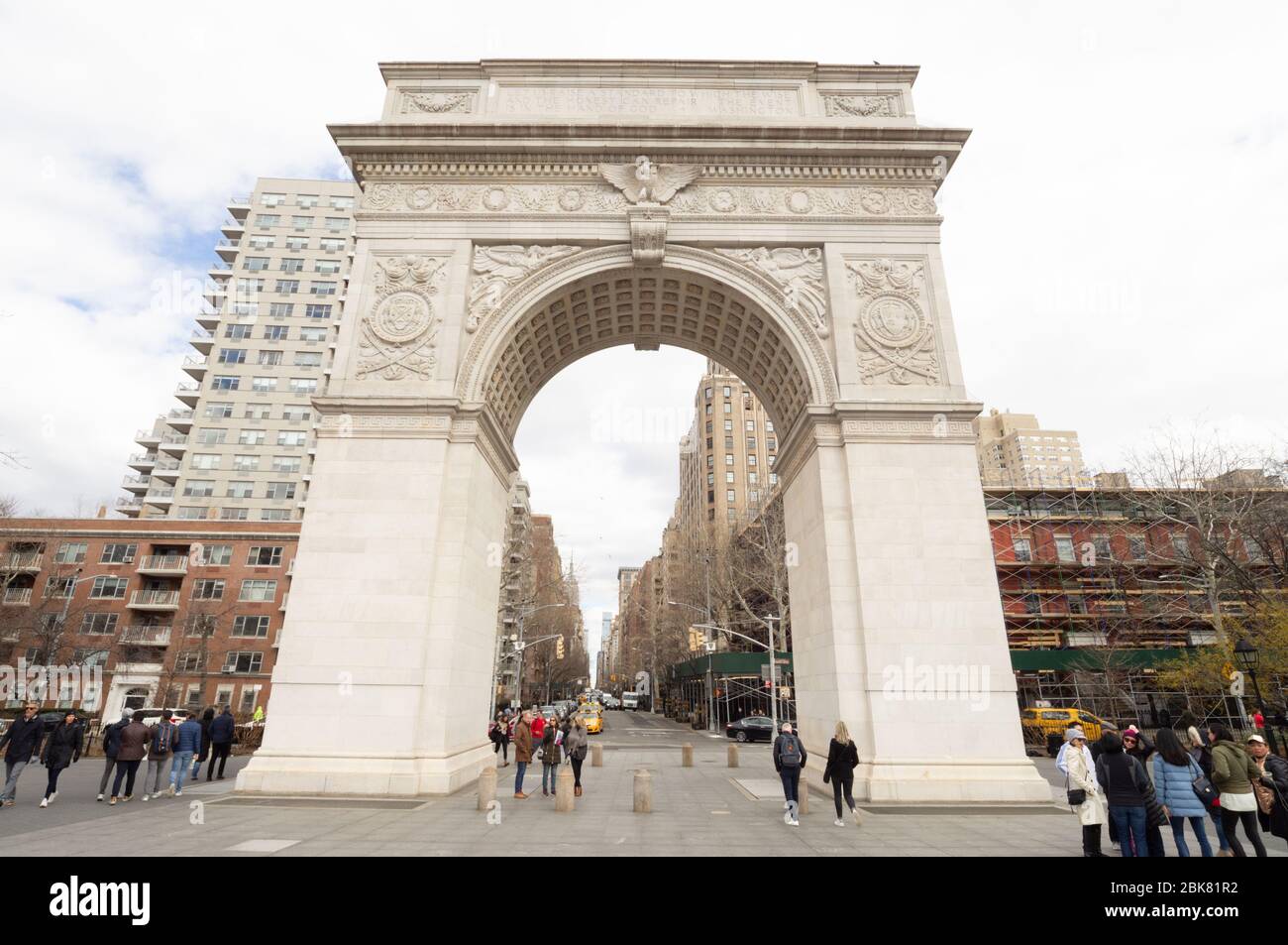 Archway to new square hi-res stock photography and images - Alamy