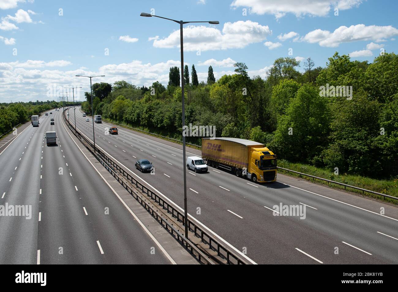Iver, Buckinghamshire, UK. 2nd May, 2020. The M25 London Orbital ...