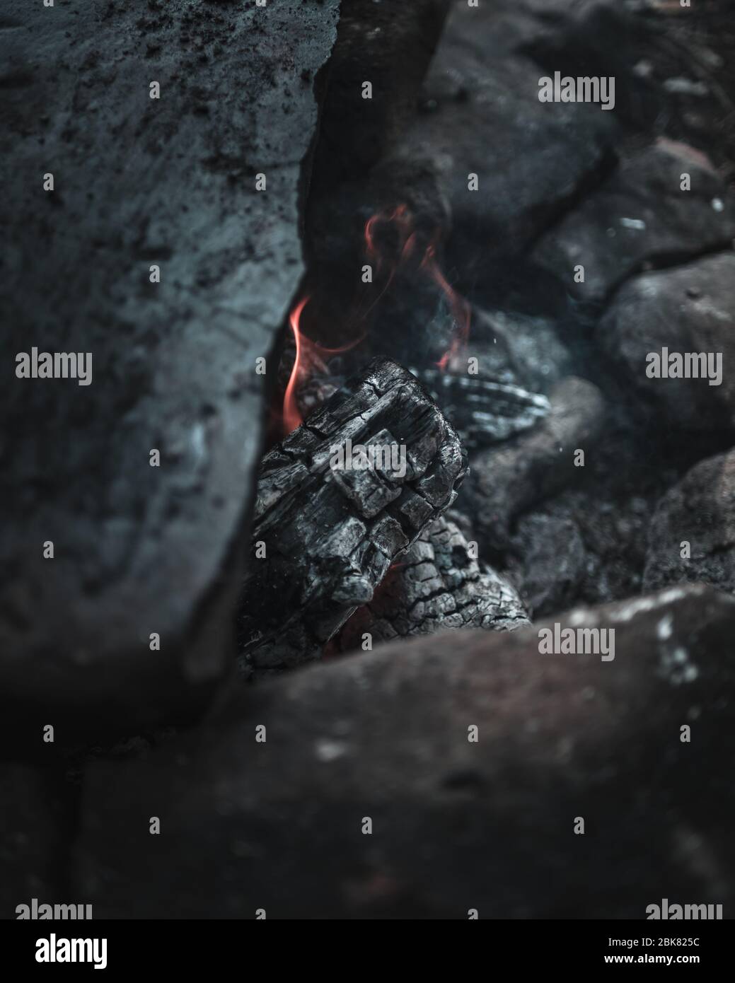 Smoldering fire hi-res stock photography and images - Alamy