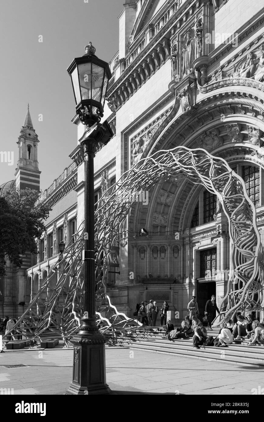 Timber Wave Structure London Festival of Architecture Victoria & Albert ...