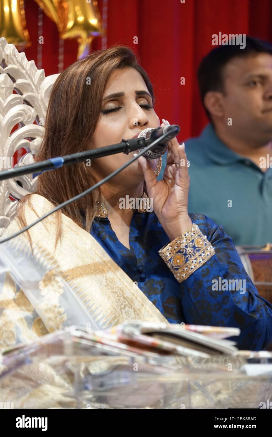 HUMERA CHANNA CONCERT Stock Photo - Alamy
