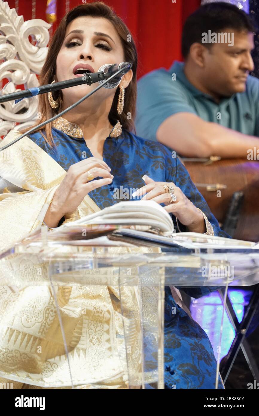 HUMERA CHANNA CONCERT Stock Photo - Alamy