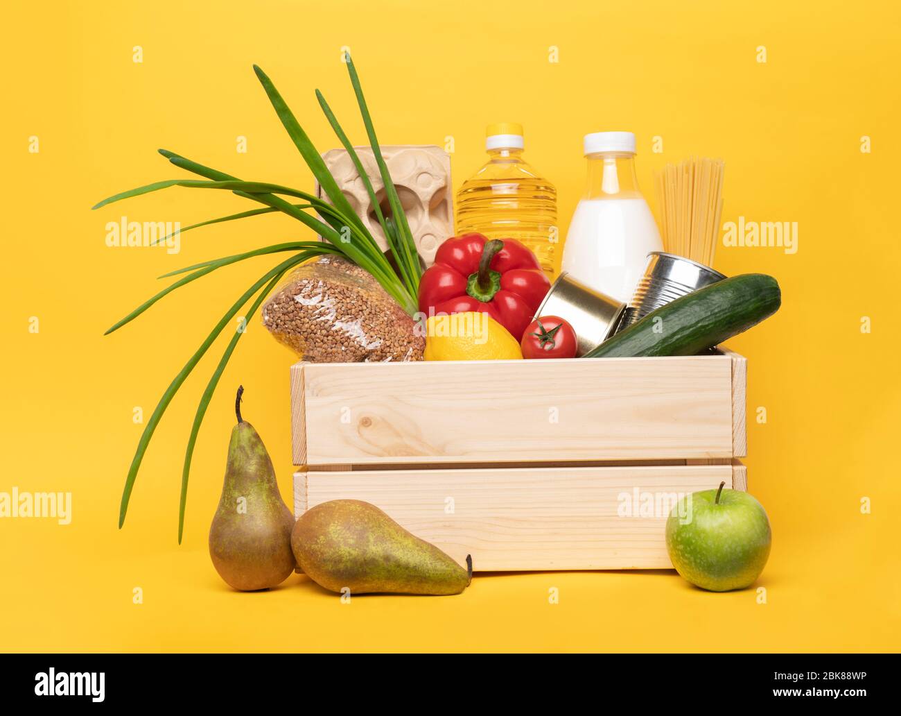 Yellow food box hi-res stock photography and images - Alamy