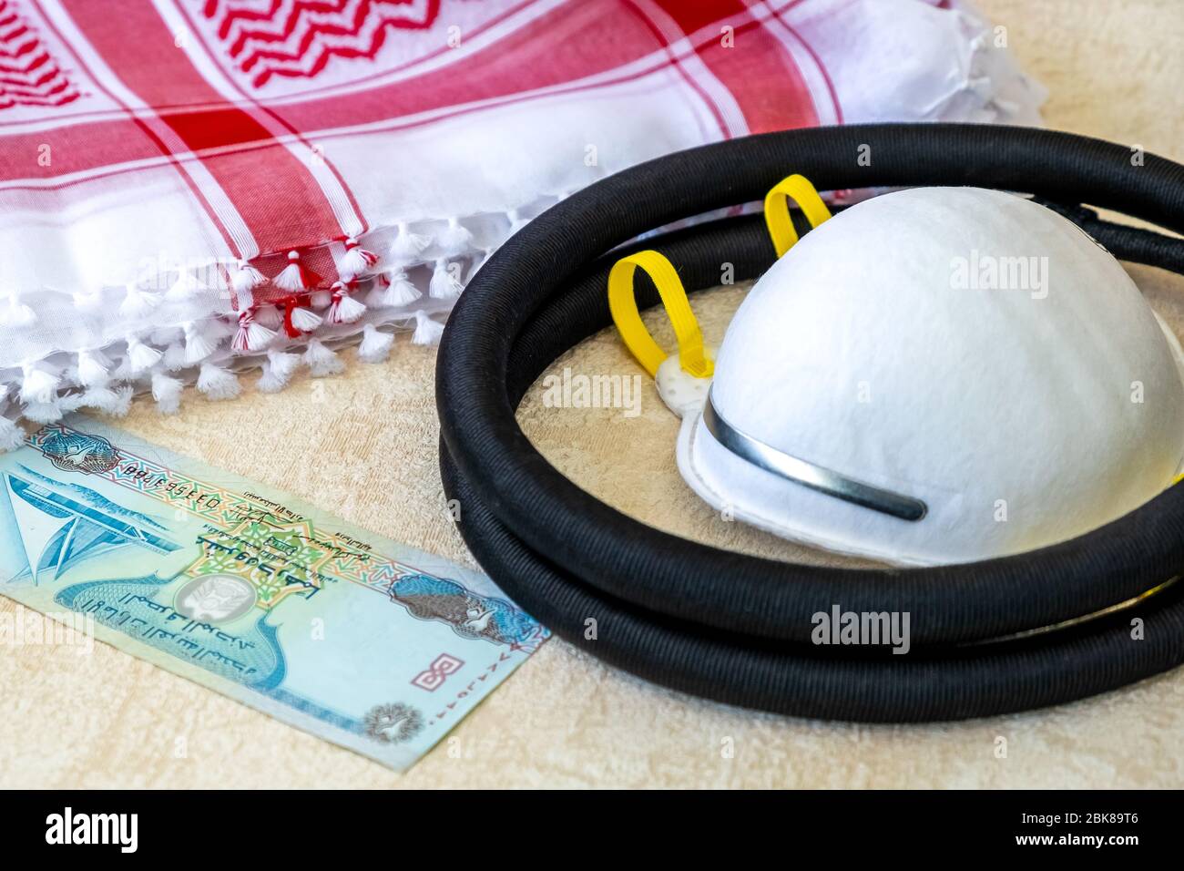 Keffiyeh mask hi-res stock photography and images - Alamy