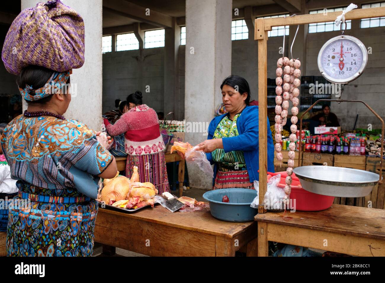 Dressed chicken hi-res stock photography and images - Alamy