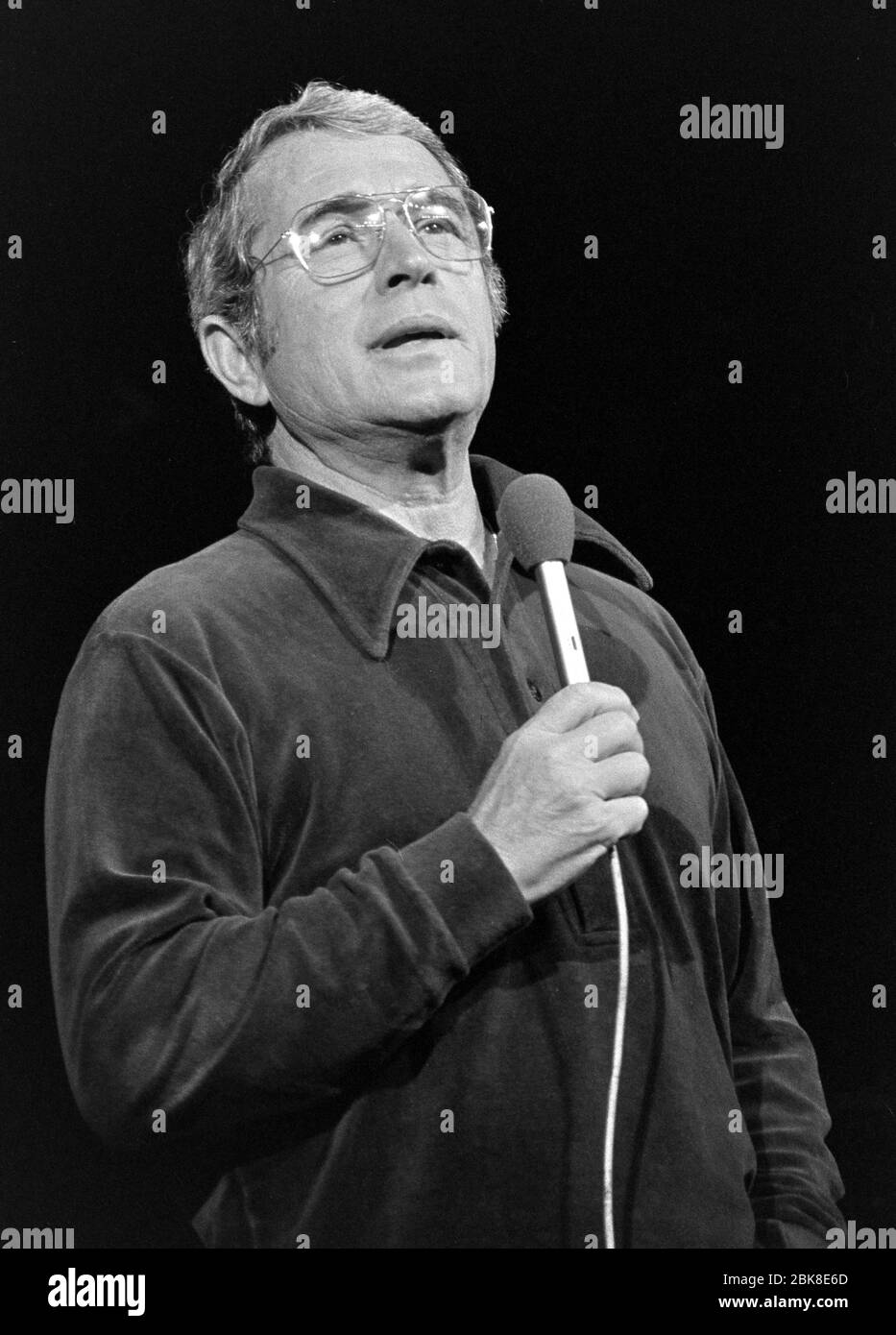 LONDON, UK. November 1974: Singer Perry Como during rehearsals for the ...