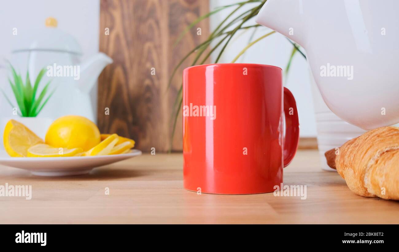 Pouring oak hi-res stock photography and images - Alamy