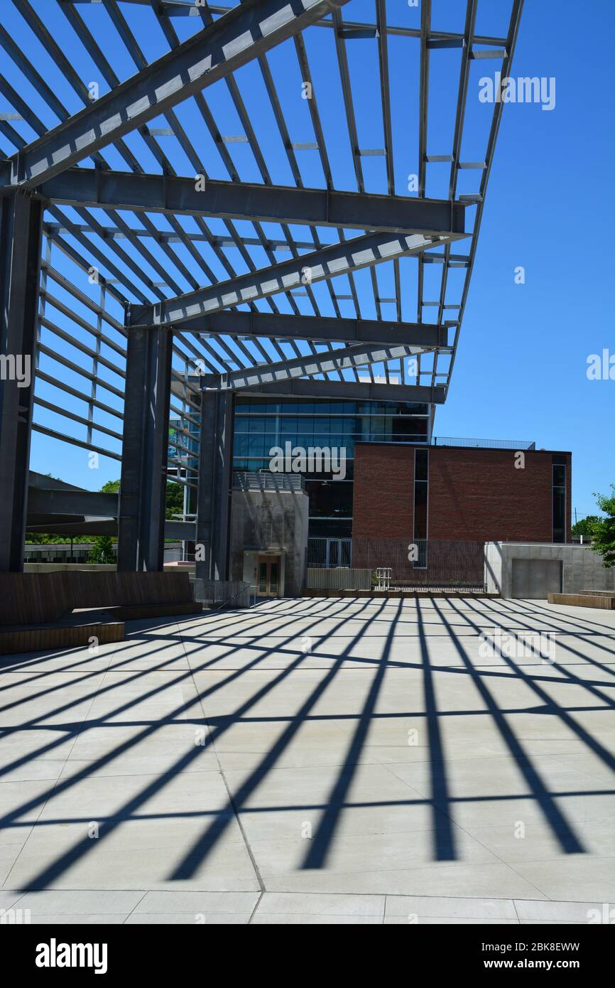 The architectural overhang leading passengers to Union Station in ...