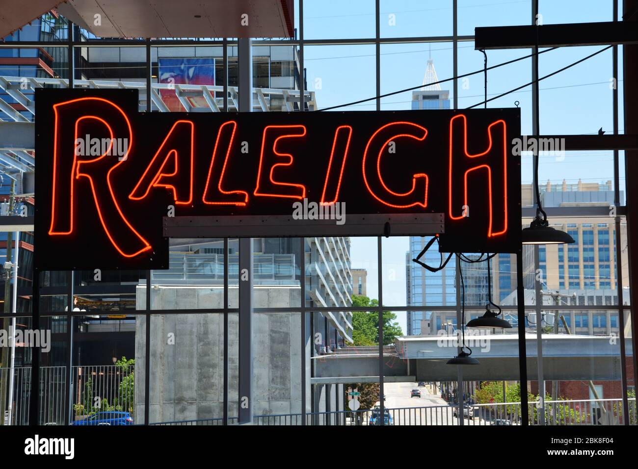 Union station sign hi-res stock photography and images - Alamy