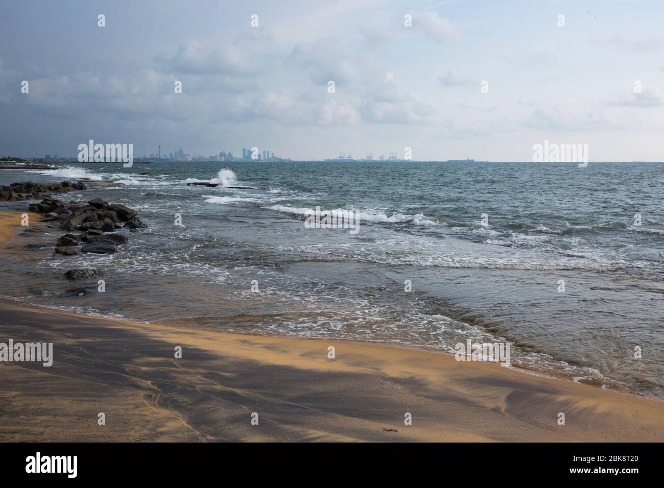 Sea beach at Colombo in Srilanka Stock Photo - Alamy