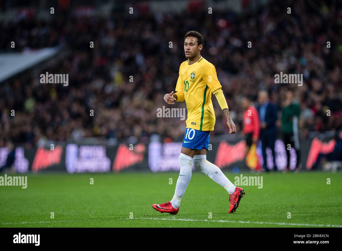 National team of Brazil at Wembley in match against England Stock Photo ...