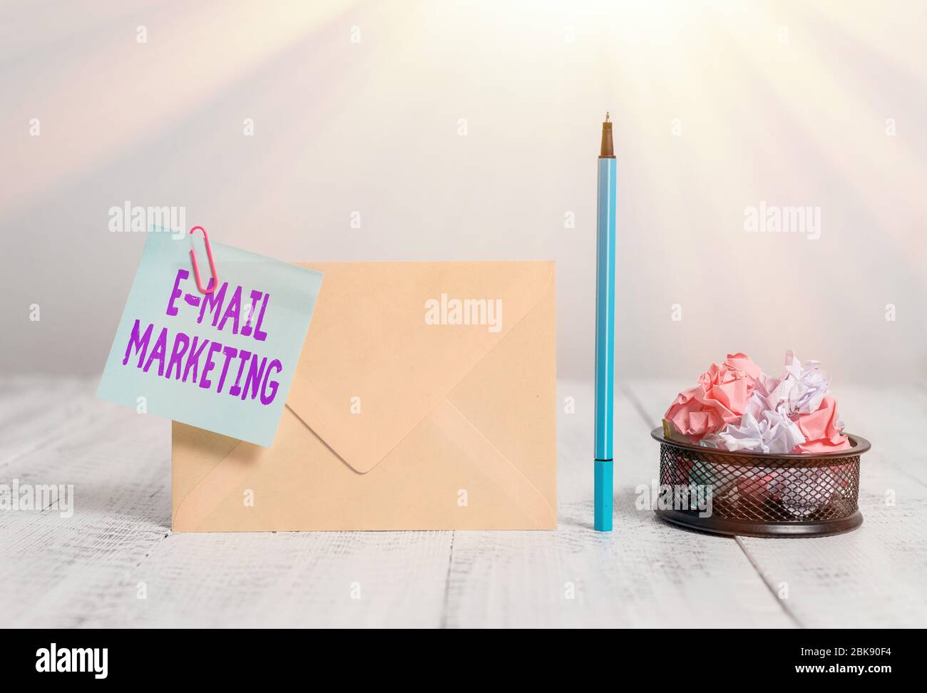 Cc note hi-res stock photography and images - Alamy