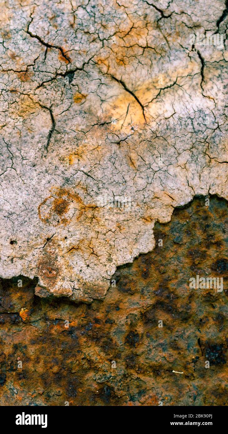 Texture of cracked and rusty metal surface Stock Photo - Alamy