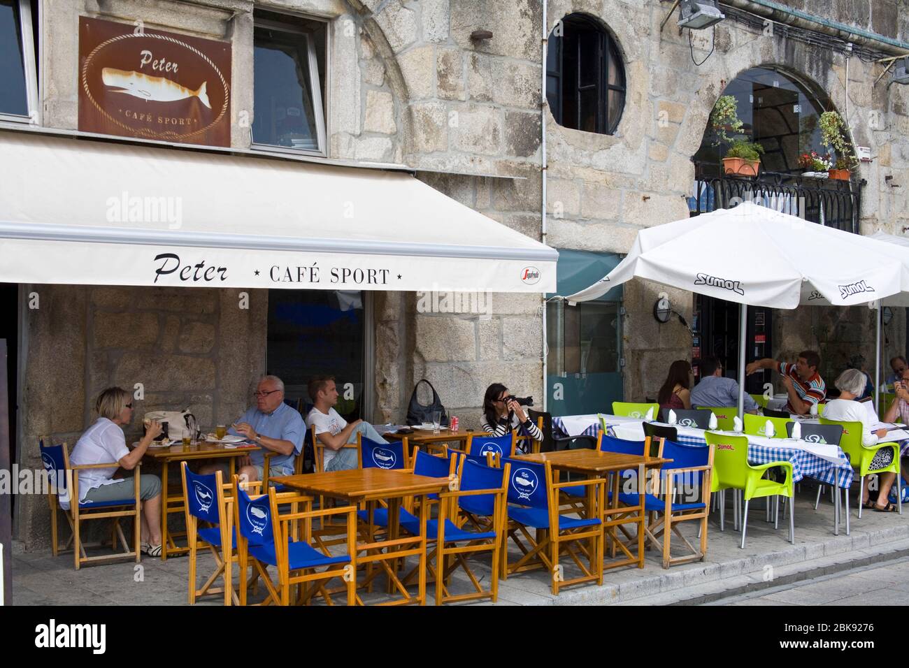 Portugal outdoor dining douro hi-res stock photography and images - Alamy