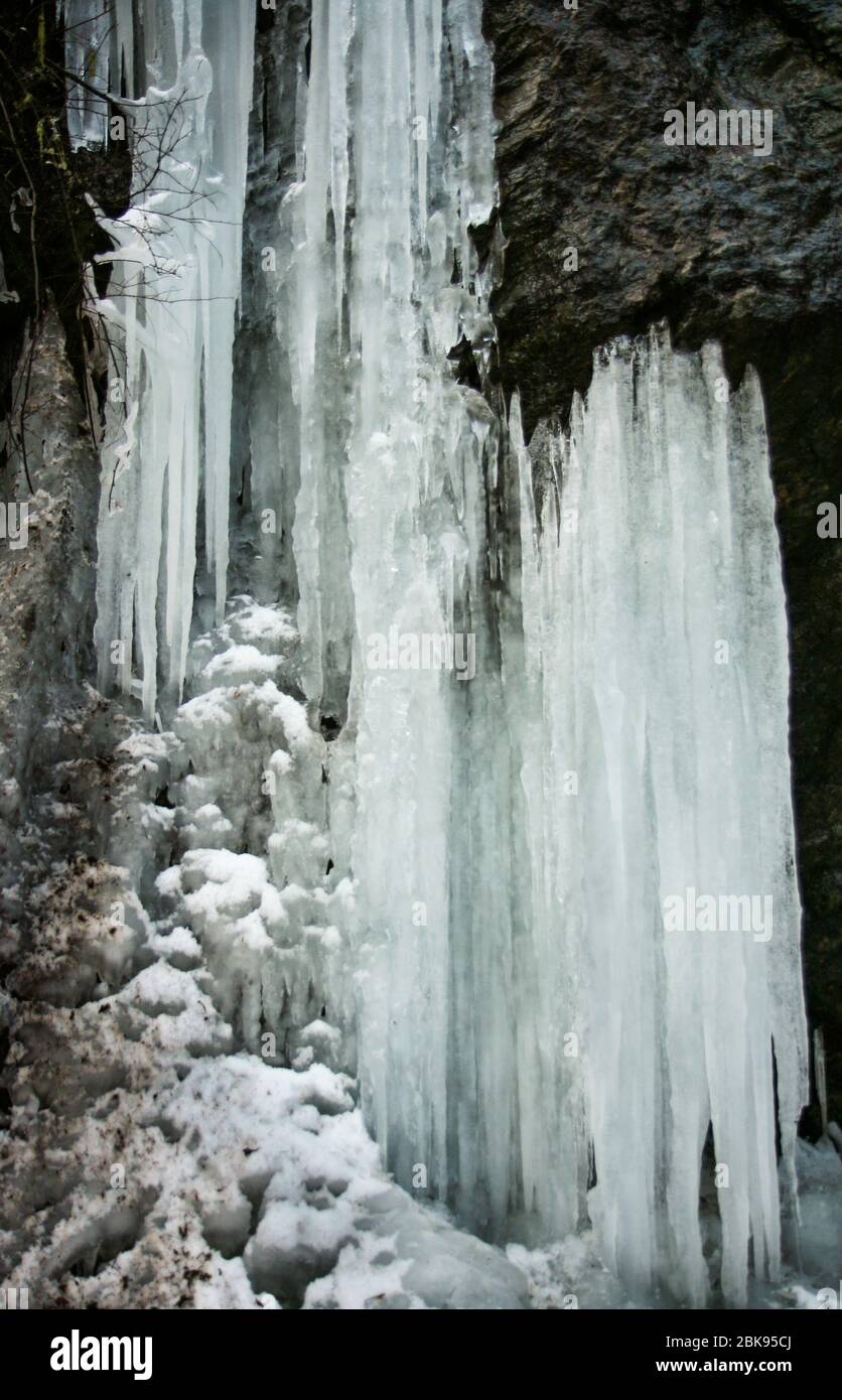Icicles on face hi-res stock photography and images - Alamy