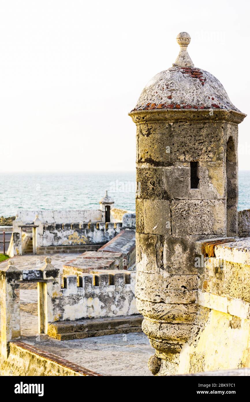 Ancient historical fortresses hi-res stock photography and images - Alamy