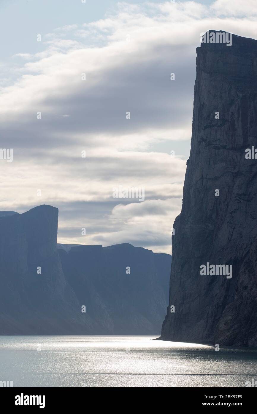 Dramatic cliff, Baffin Island, Canada Stock Photo - Alamy