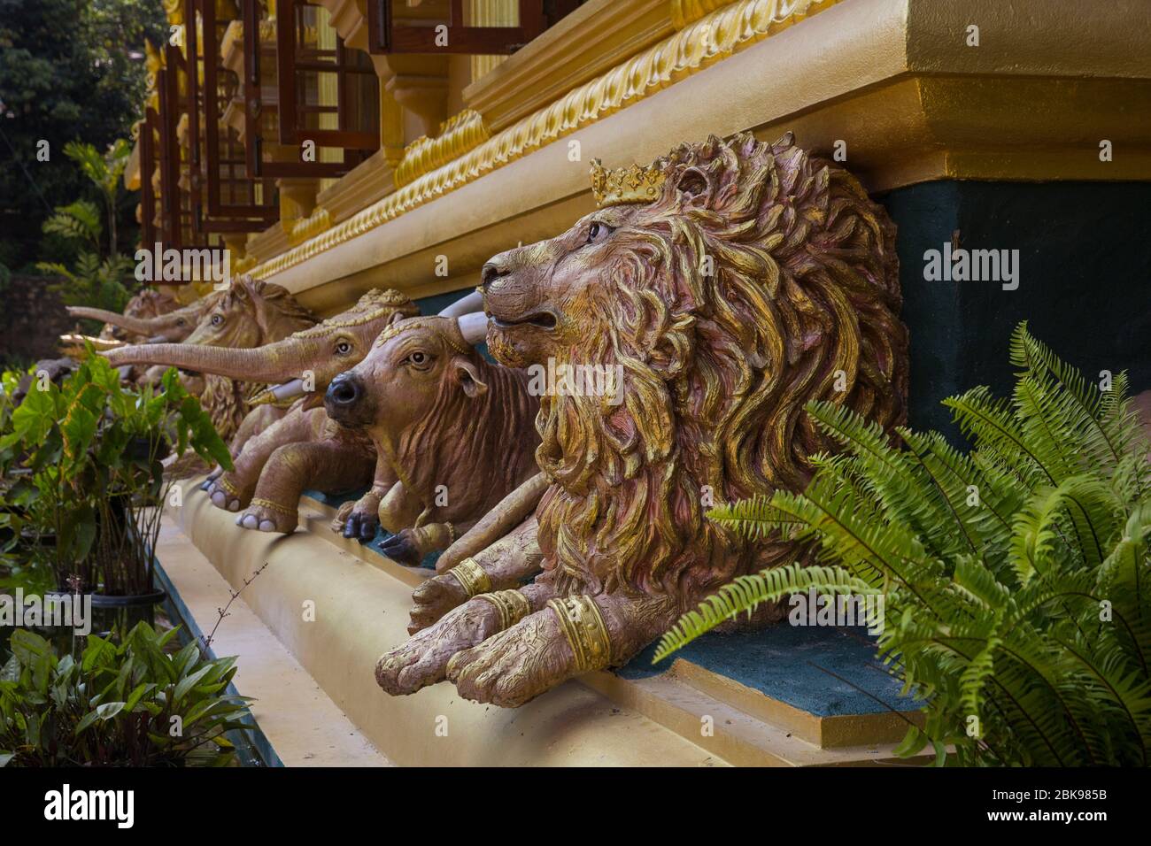 Mahamevnawa Buddhist Monastery, Polgahawela, Sri Lanka Stock Photo - Alamy