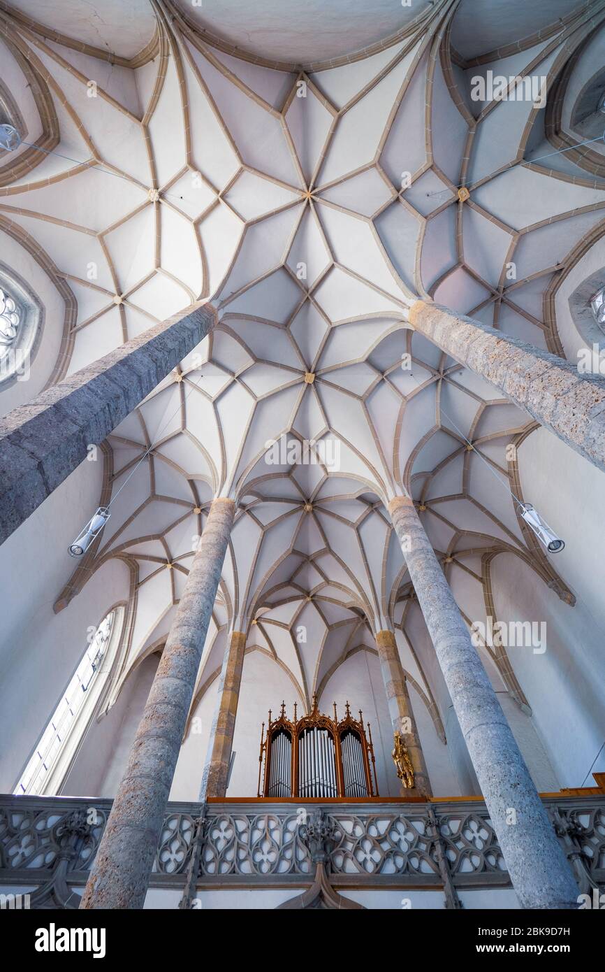 Ribbed vaulting hi-res stock photography and images - Alamy