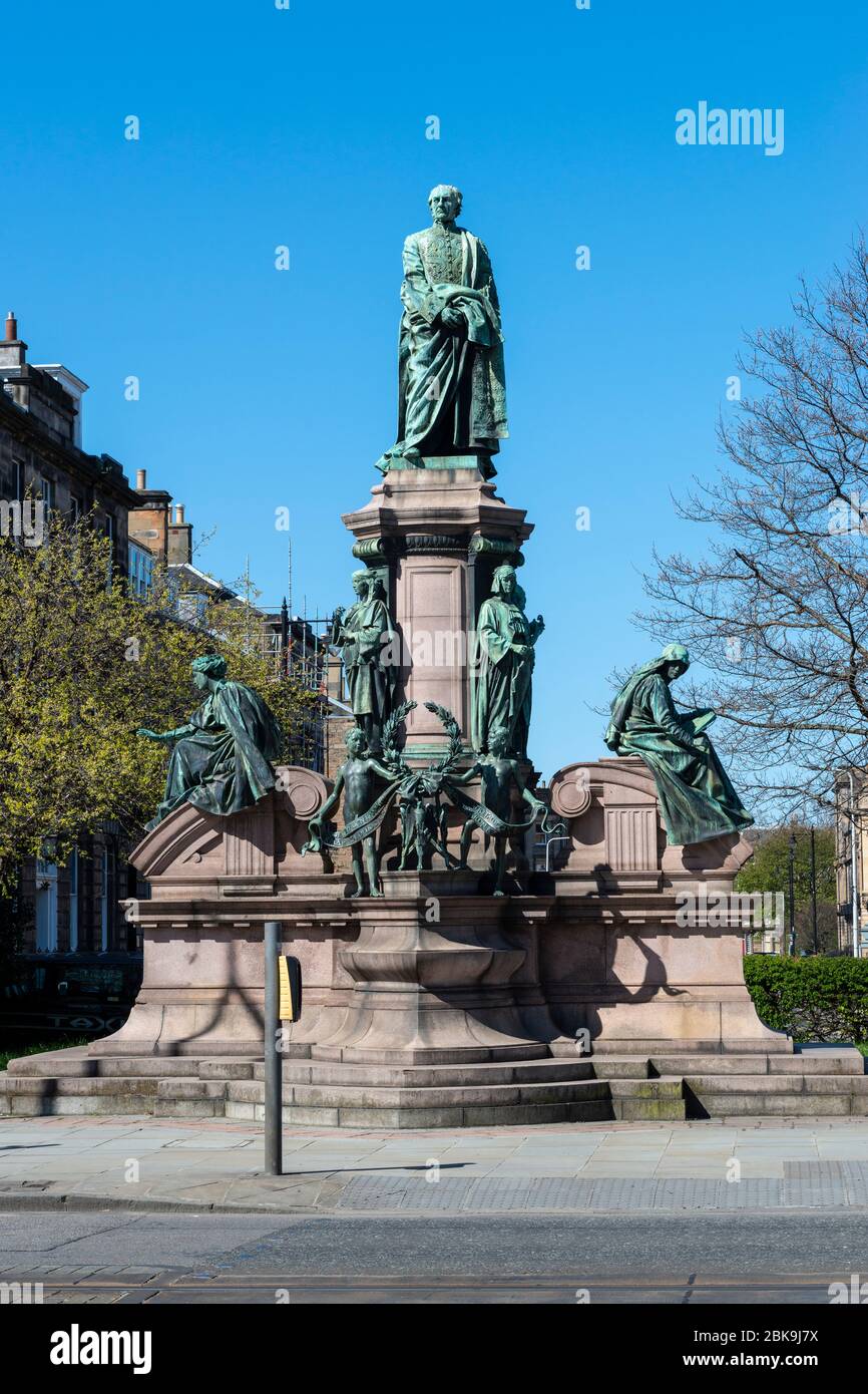 Statue of william ewart hi-res stock photography and images - Alamy