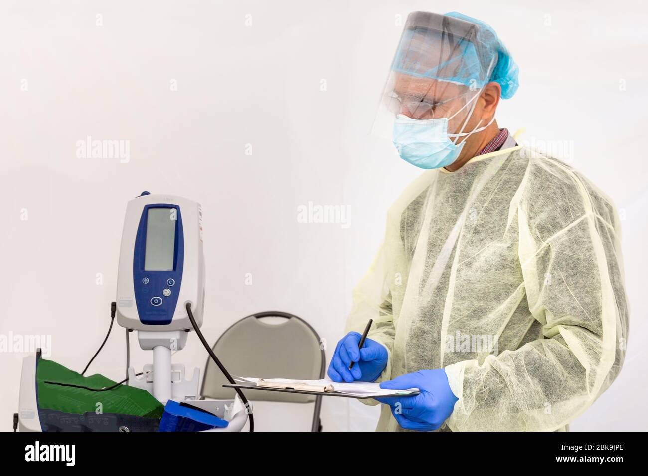 Healthcare providers test for CoVid19 and discuss antidote and testing ...
