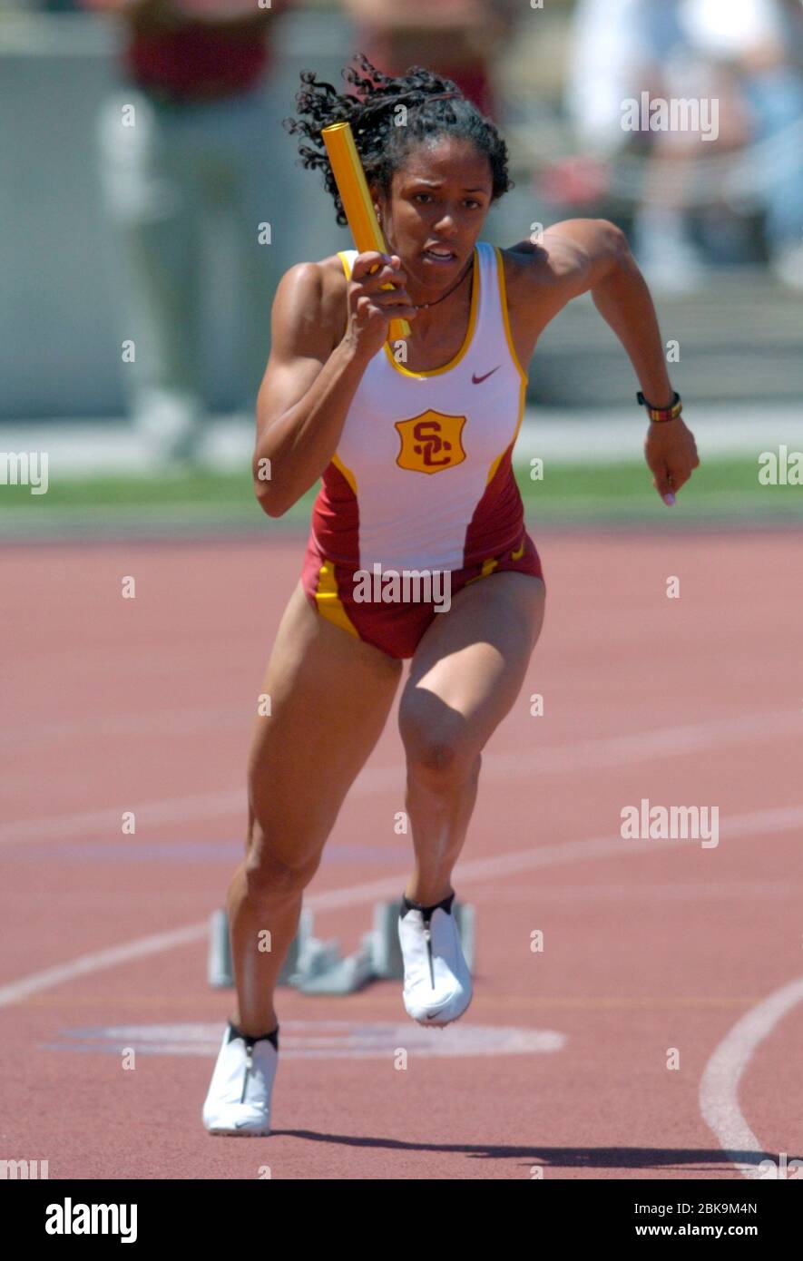 Los Angeles, United States. 01st May, 2004. Alexis Weatherspoon runs ...