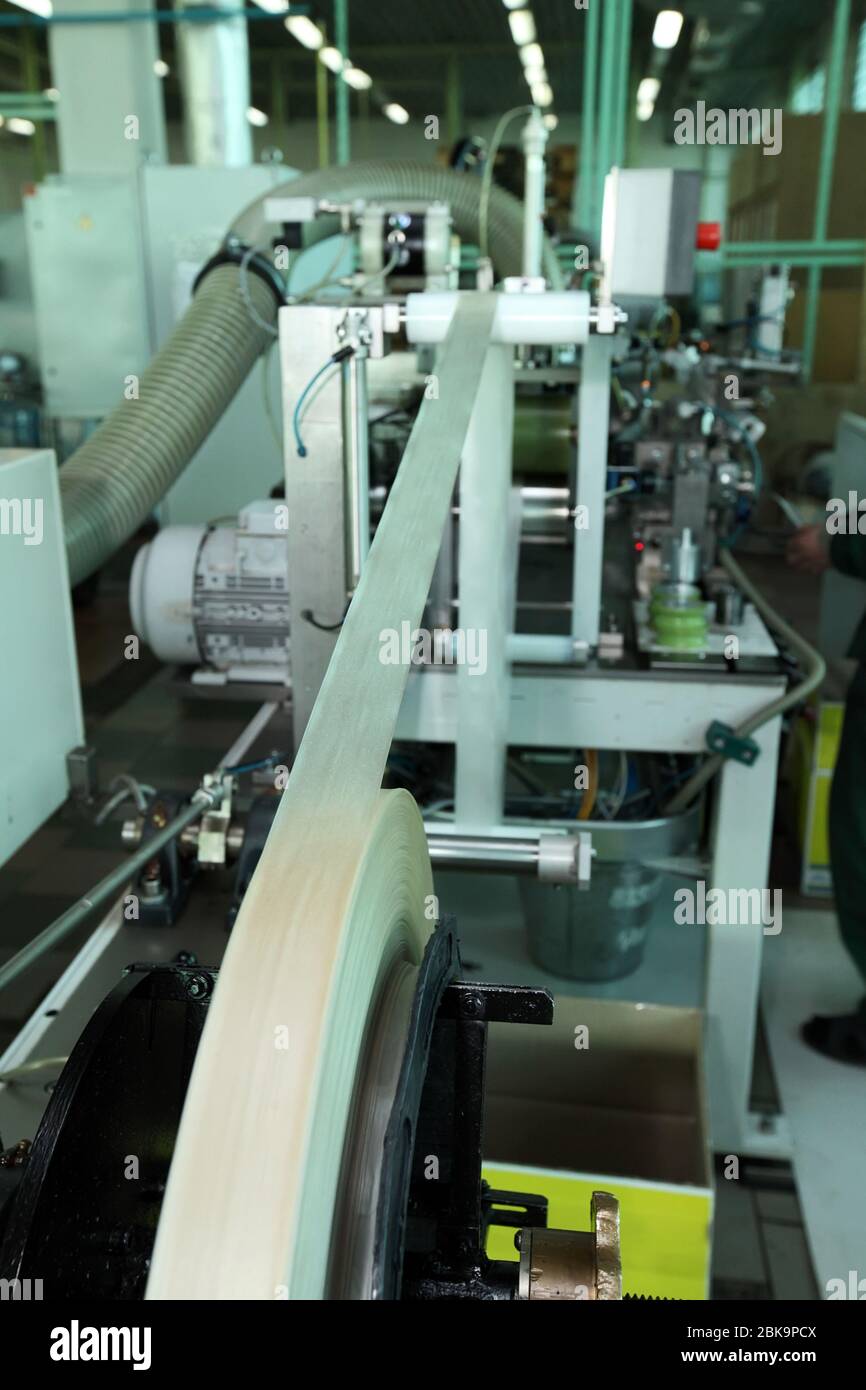 Manufacture of a natural shell for sausage. Collagen shell for sausages ...