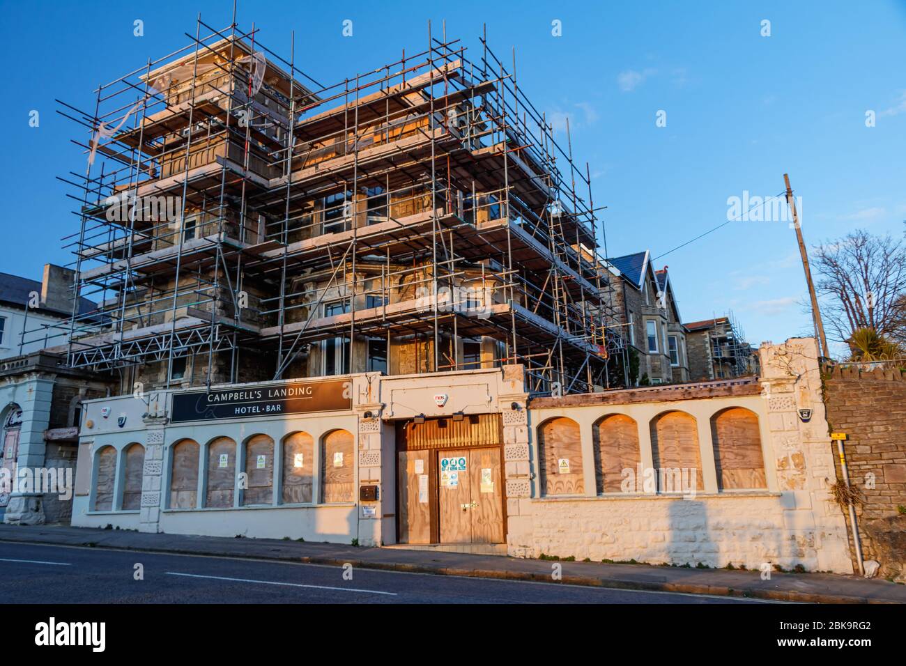 Scaffold architecture hi-res stock photography and images - Alamy