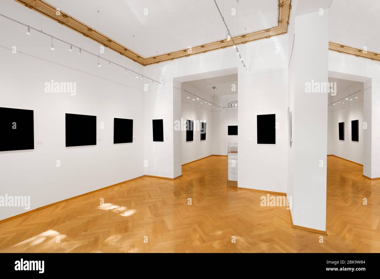 Exhibition room architecture hi-res stock photography and images - Alamy