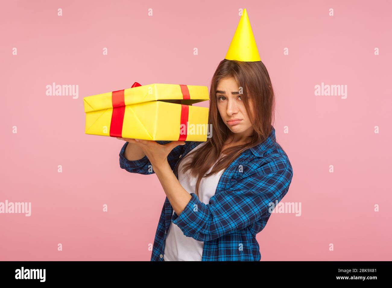 Upset girl birthday party hi-res stock photography and images - Alamy
