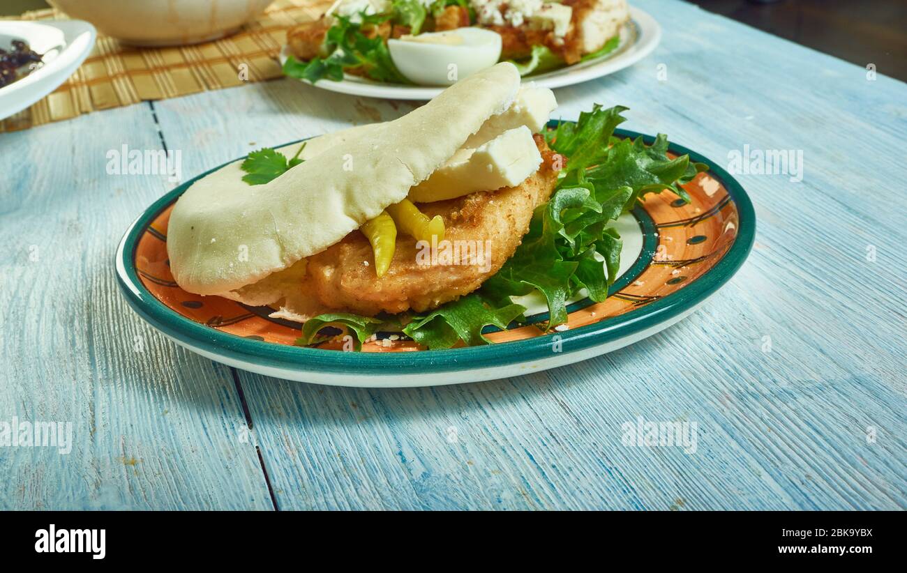 Chicken Schnitzel Pita - Israel favorite chicken Middle Eastern dish ...