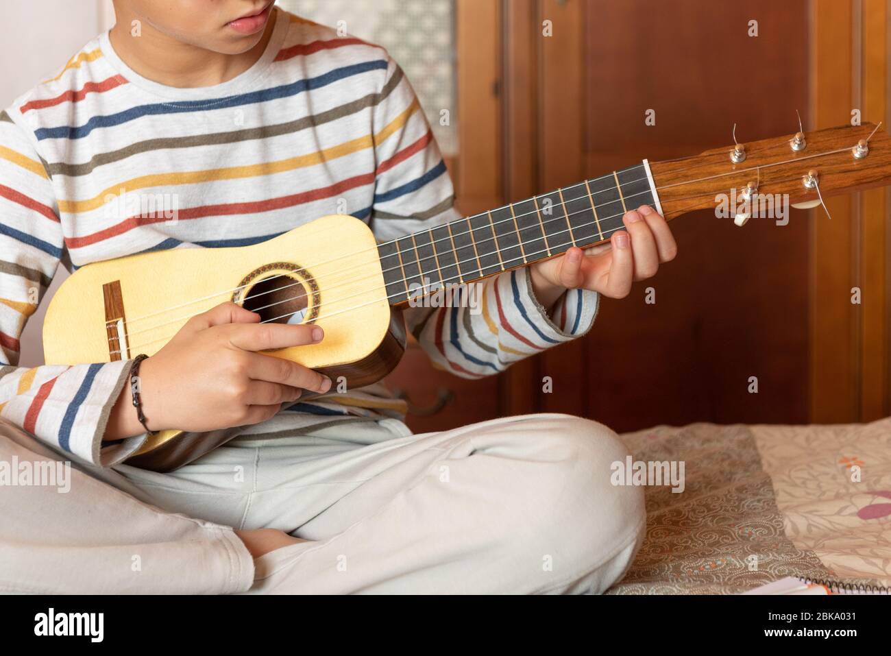 Timple hi-res stock photography and images - Alamy