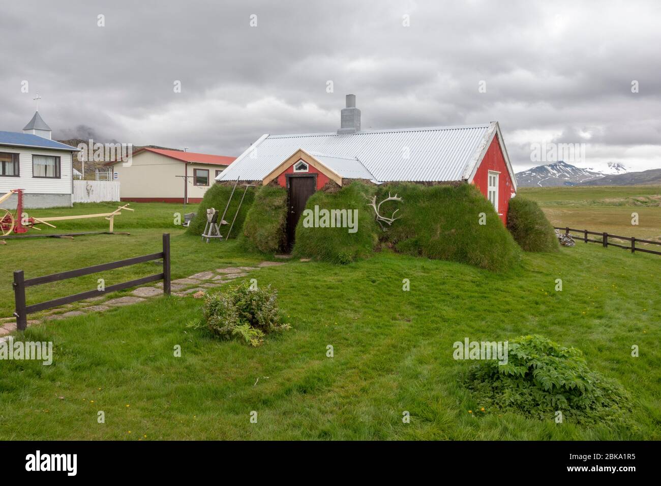 Turf house hi-res stock photography and images - Alamy