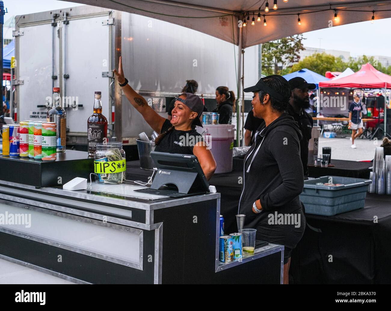 Night families hi-res stock photography and images - Alamy