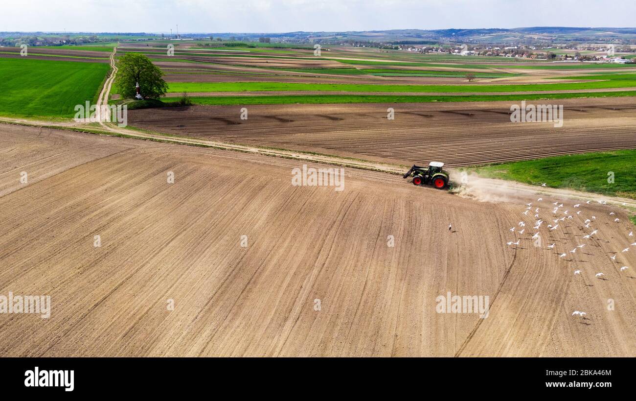 Farm tracktor hi-res stock photography and images - Alamy