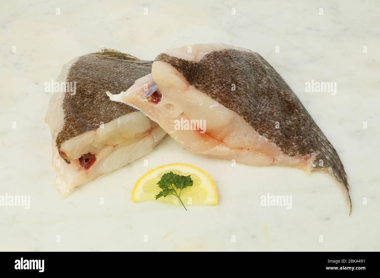 Fish on slab hi-res stock photography and images - Alamy