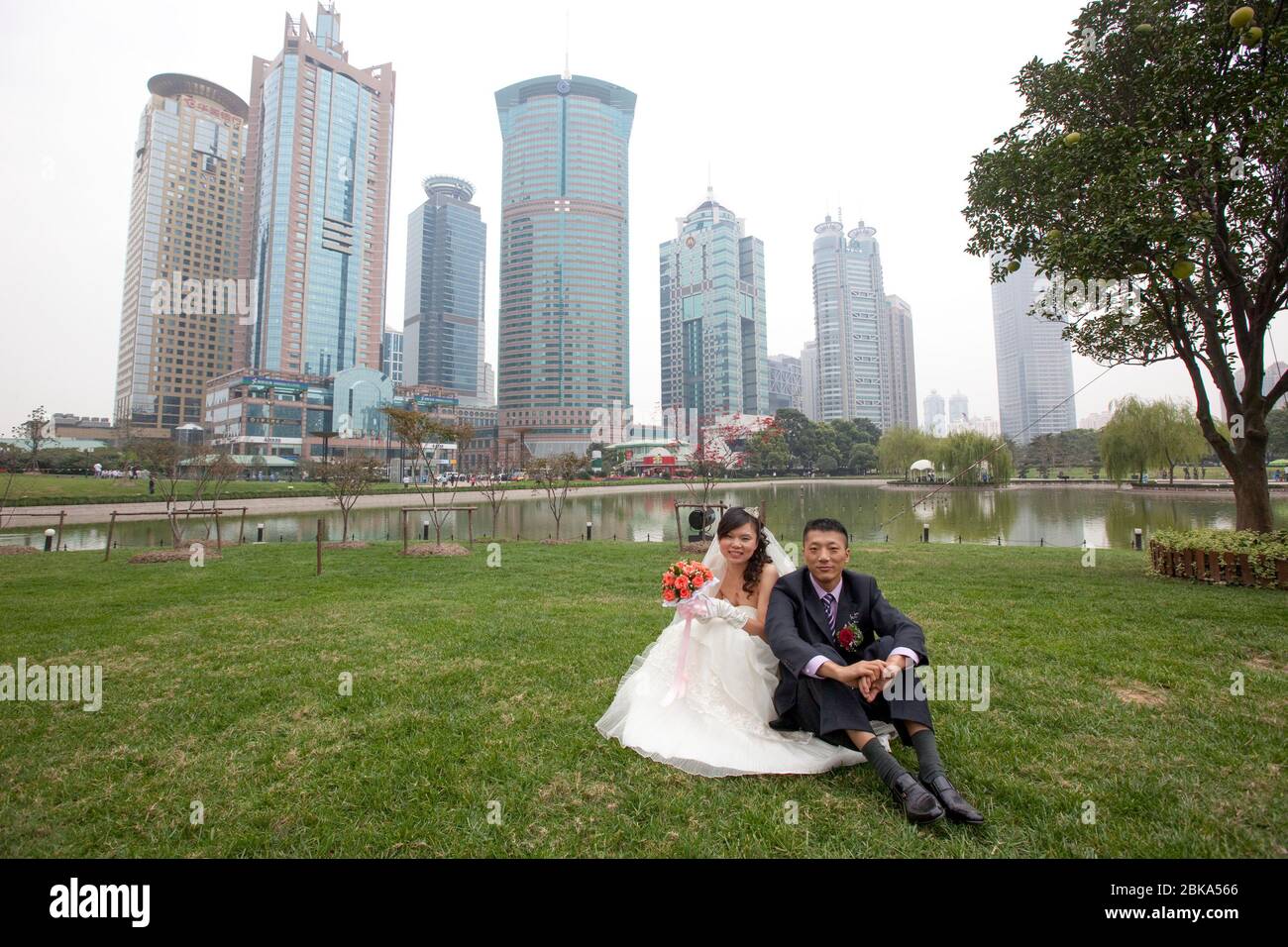 WEDDING IN CHINA, SHANGHAI Stock Photo - Alamy