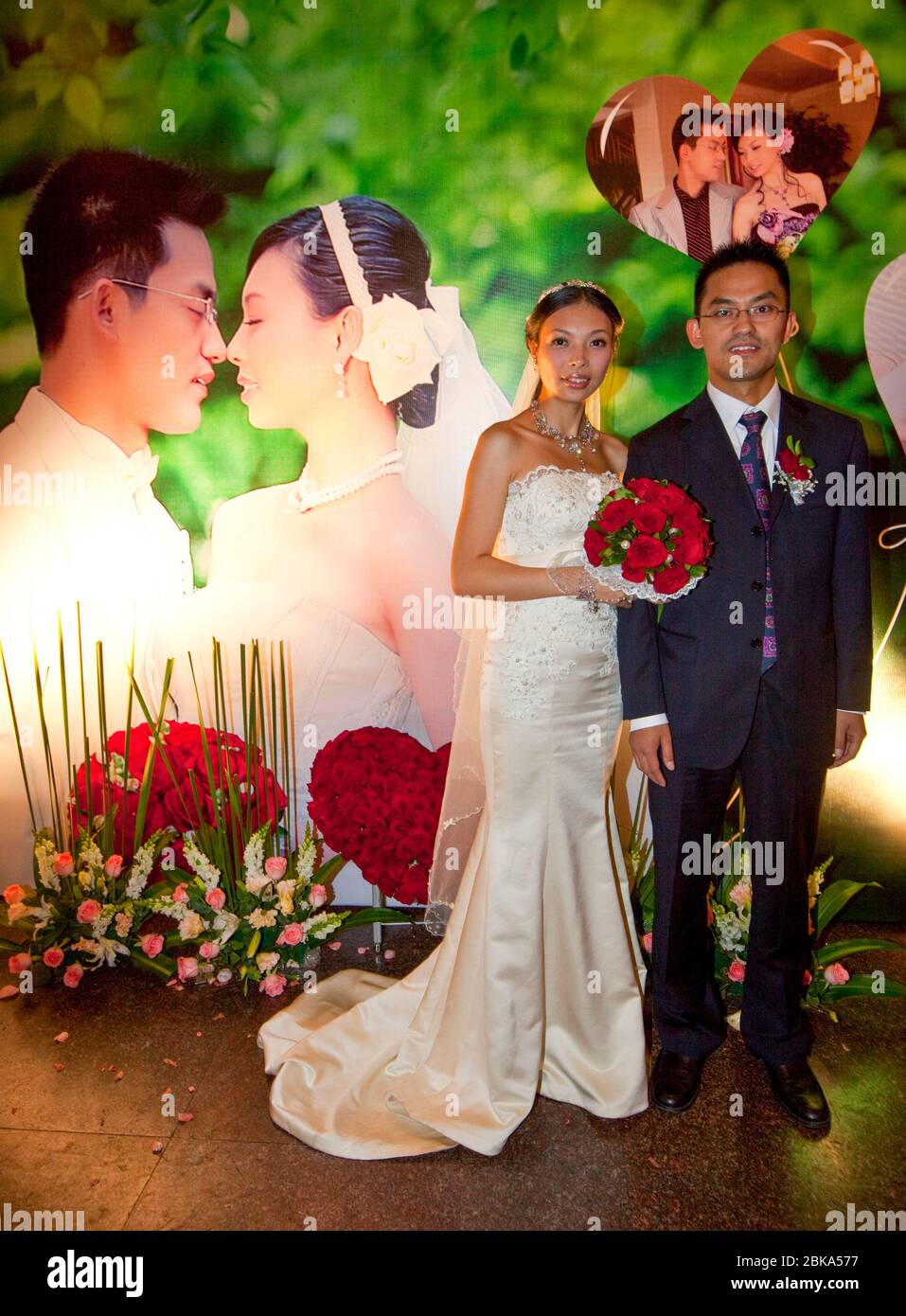 WEDDING IN CHINA, SHANGHAI Stock Photo - Alamy
