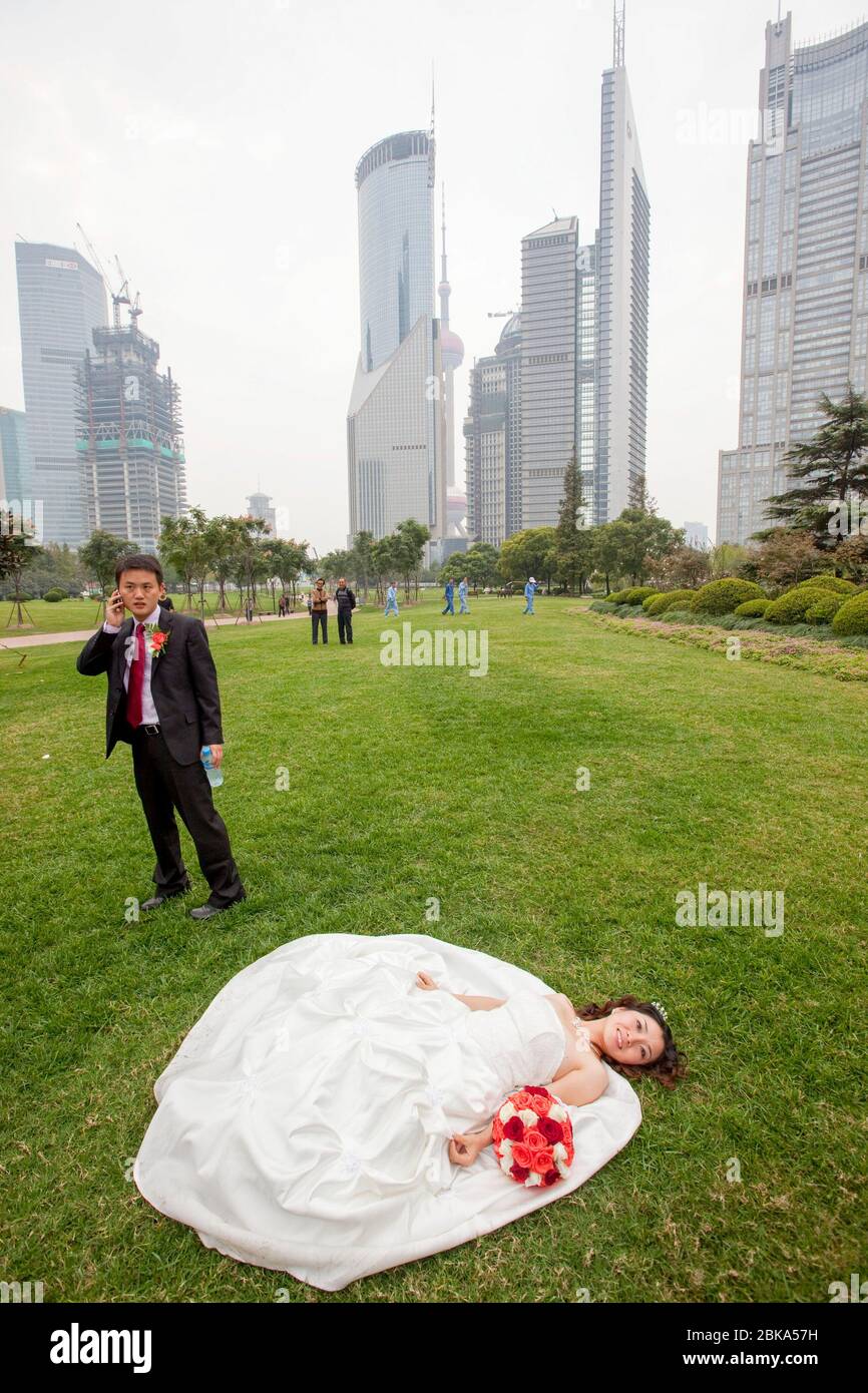 WEDDING IN CHINA, SHANGHAI Stock Photo - Alamy