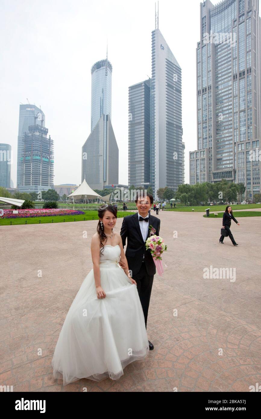 WEDDING IN CHINA, SHANGHAI Stock Photo - Alamy